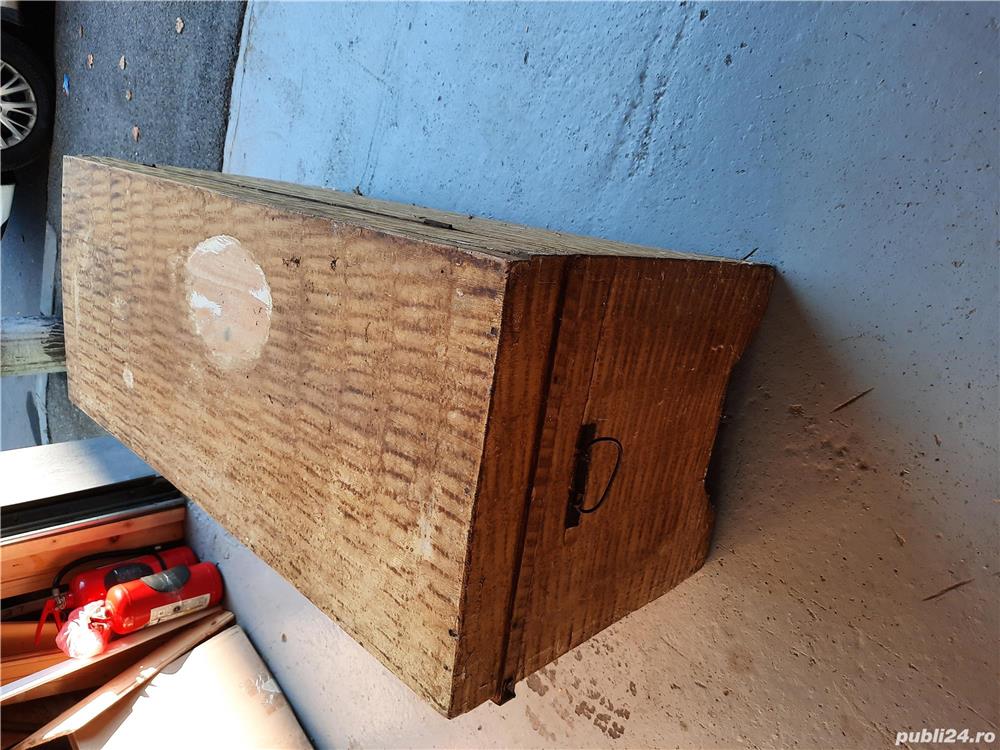 Vând cufar vechi Sector 4 - Casa si gradina - Publi24.ro