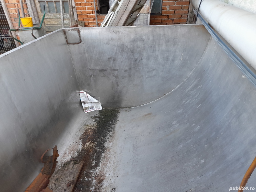 Bazin cuva inox 3000 litri Pancota - Casa si gradina