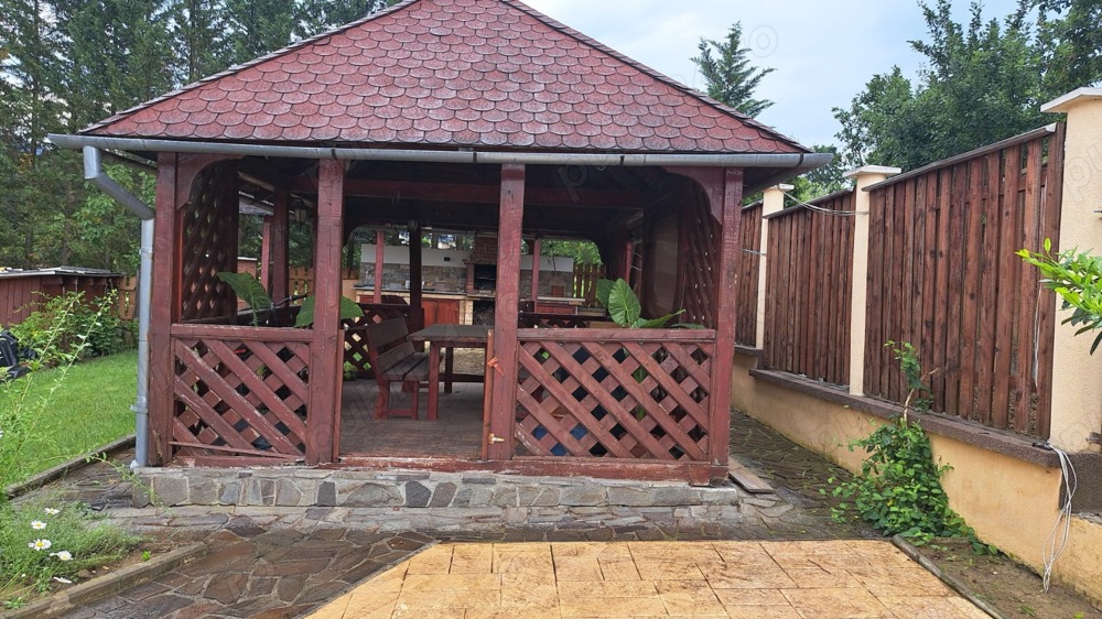 Foisor din lemn Baia Mare - Casa si gradina