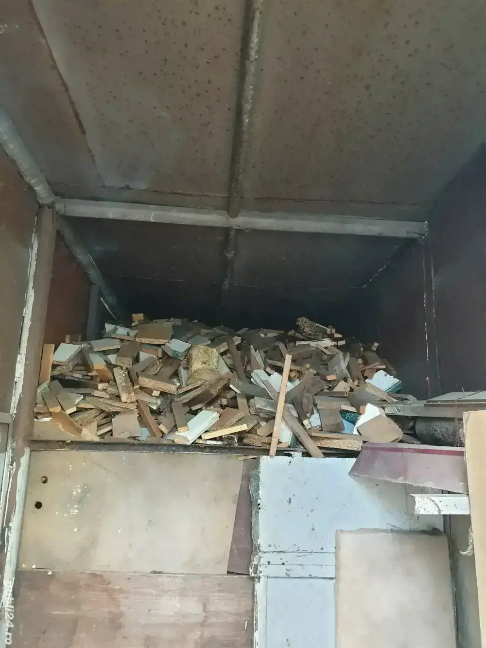 Donez lemne pentru foc - zona vitan mall Sector 3 - Casa si gradina