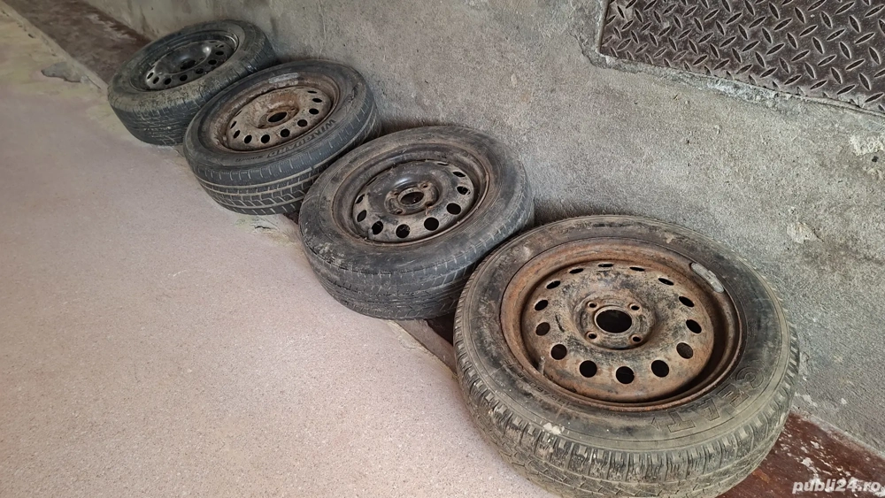 Ofer cadou 4 jenti de ford focus Lugoj - Auto moto