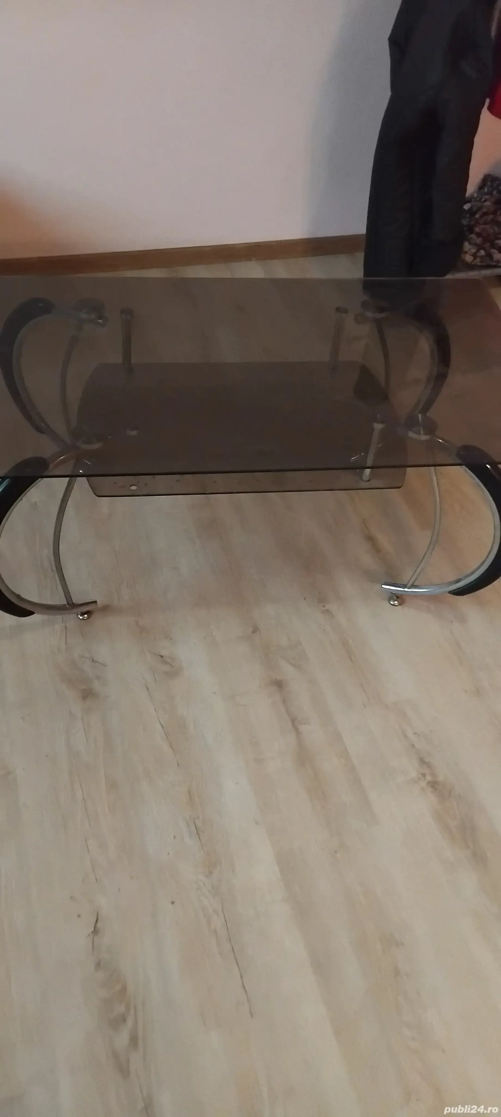 2 mese de sticla Arad - Casa si gradina