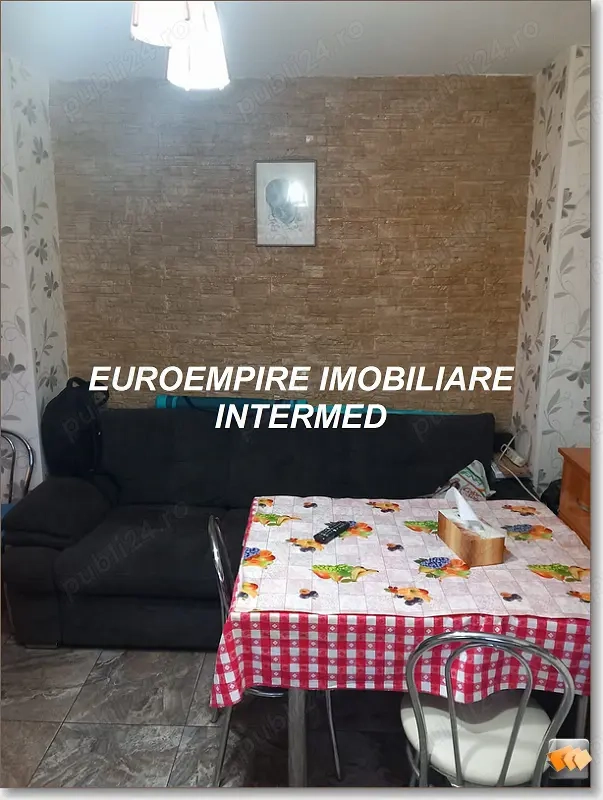 Garsoniera decomandata ,zona Far Constanta