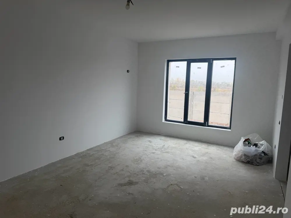 Casa -Vila Curte 330 mp Bragadiru - Imobiliare