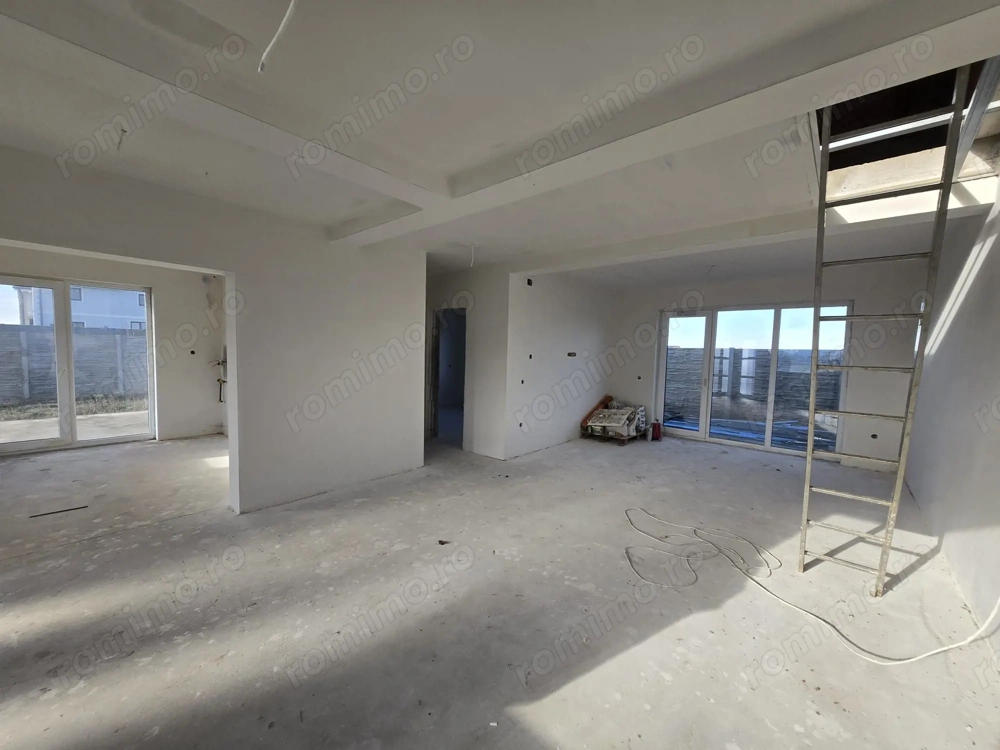 Triplex 3 camere, 2 locuri de parcare, Sananadrei Sanandrei - Imobiliare