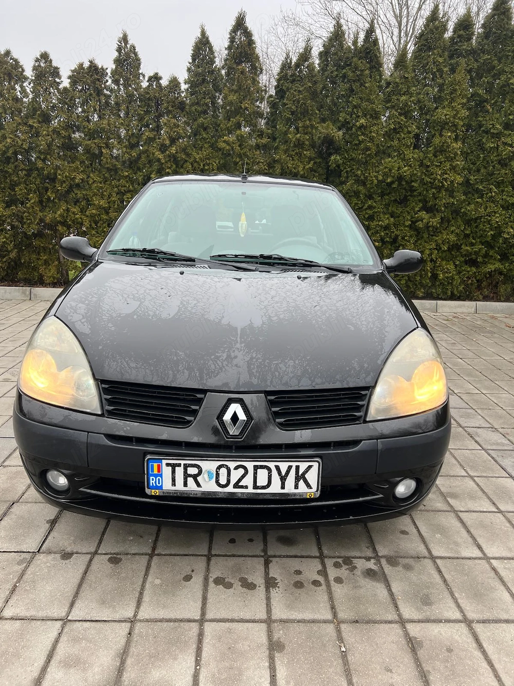 Vand Renault Symbol 2006 Benzina 1390 cmc Neavariata • Sector 6, Bucuresti