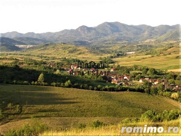 Vand teren extravilan 18000,0 mp front stradal 90 • Barsau, Hunedoara