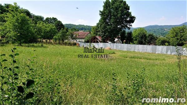 Vand teren intravilan 1017,0 mp front stradal 10 • Brad, Hunedoara ...