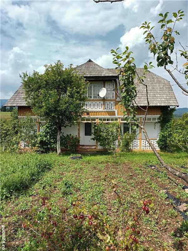 Vand casa 120 mp • Panaci Suceava