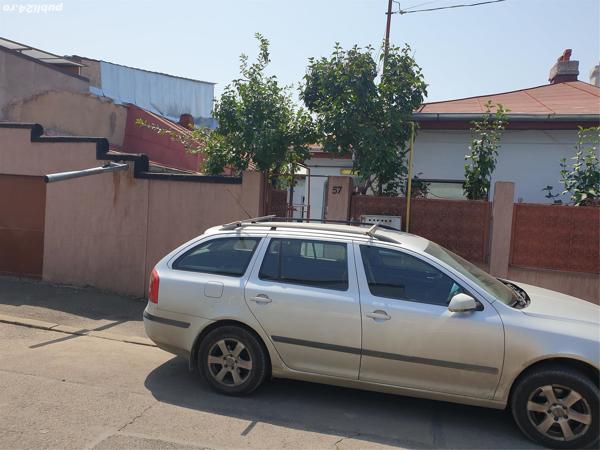 Casa in sector 5 , 95.000 euro. Sector 5