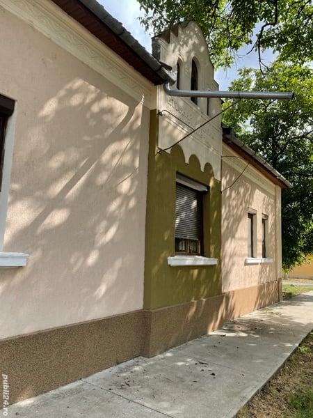 Vand casa la tara 937,0 mp • Satchinez Timis - Publi24