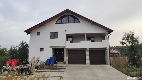 Casa de vanzare vila cu beci, pod, garaj 2 masini total teren 800mp ...