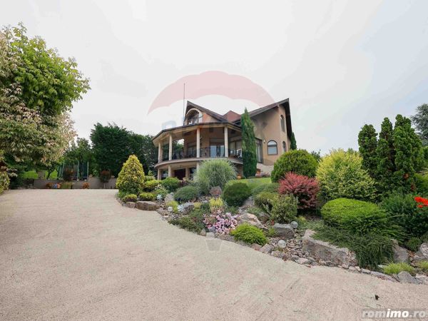 Vand casa 5 cam. 284,0 mp numar niveluri 1 Dealuri Oradea • Oradea Bihor