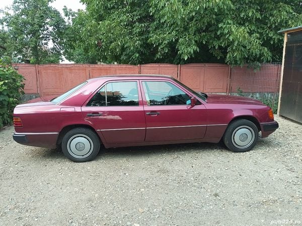 Vand Mercedes-benz Clasa e E 200 1992 Diesel 1993 cmc Neavariata ...