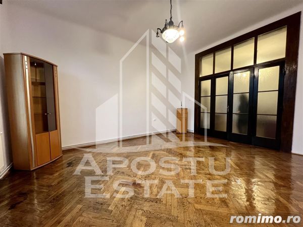 Inchiriez apartament 3 cam. Circular, 80,0 mp Etaj 2 din 2 P-ta Maria ...