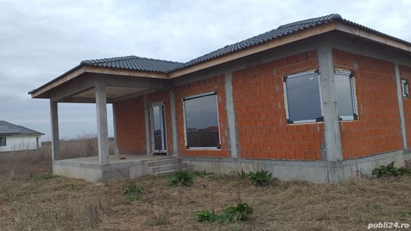 Construiesc si VAND case in cartier OLIMP str OLIMPIA 130 mp parter cu terasa si 500 mp teren ...