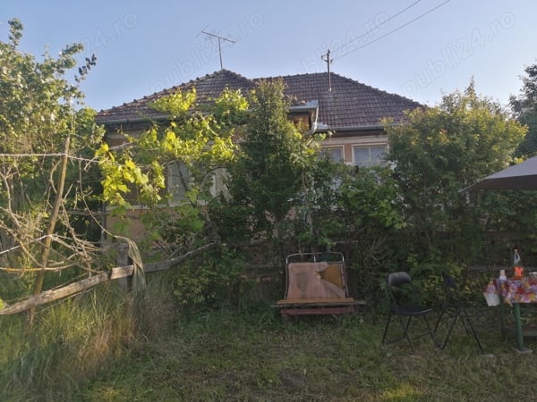 Vand casa la tara 80 mp • Sarmasel Mures