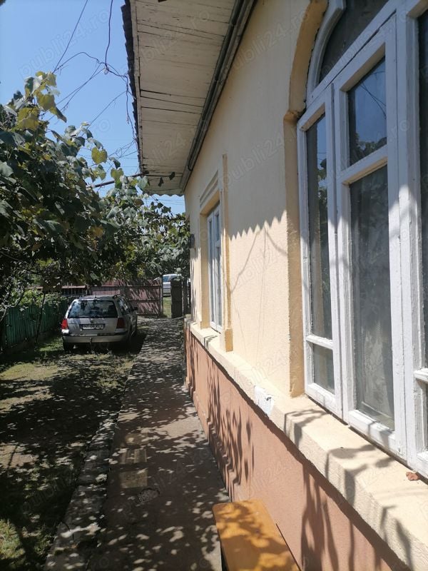 Teren cu casa batraneasca la Bodesti Oslobeni Piatra Neamt