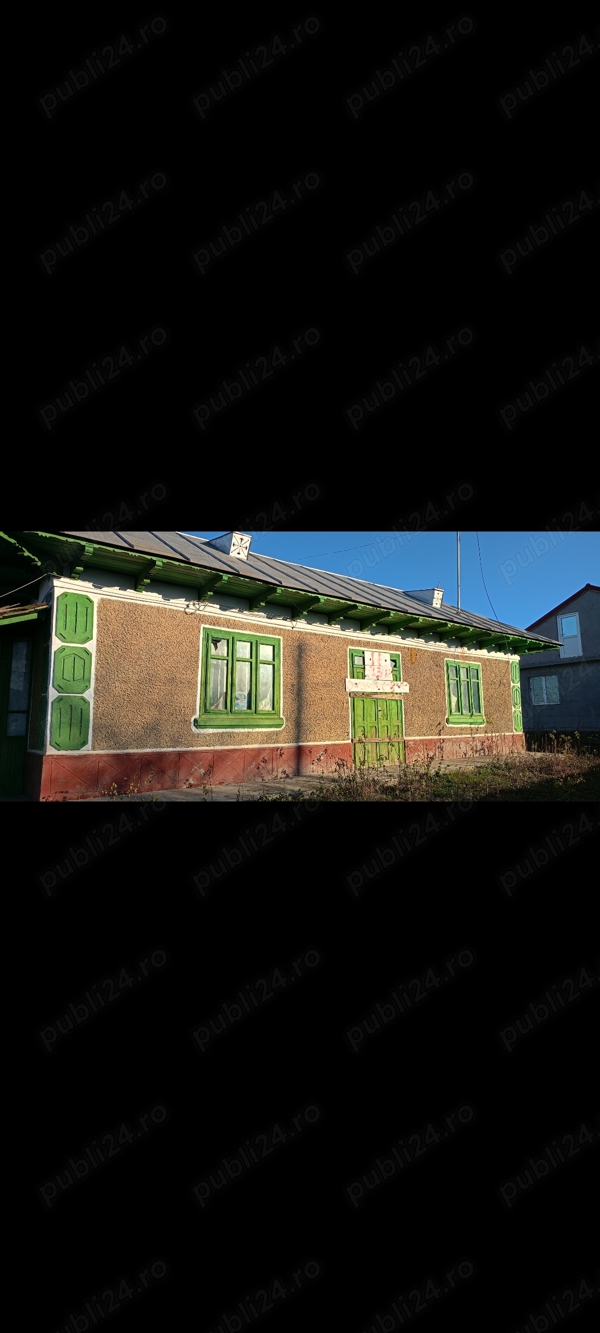 Vand casa la tara 1000,0 mp • Baleni Galati