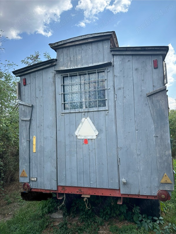 Vând pavilion apicol Buteni - Casa si gradina