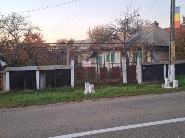 Vand casa la tara 1 camera cam. 1 mp • Silistea Neamt