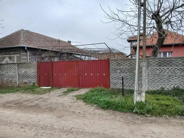 Vand casa la tara 6 camere sau mai multe cam. 220 mp • Ciacova Timis