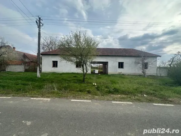 Vand casa 6 camere sau mai multe cam. 700 mp • Lugoj Timis