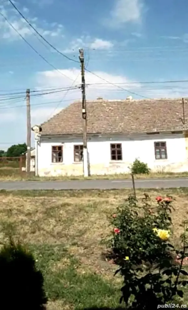 Vand casa la tara 2 camere cam. 60 mp • Granicerii Timis