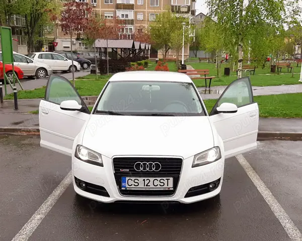 Vand Audi A3 2012 Benzina 1200 cmc Neavariata • Timisoara Timis