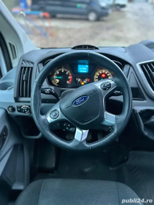 Vand Ford Transit connect 2015 Diesel 2200 cmc Neavariata • Buftea, Ilfov