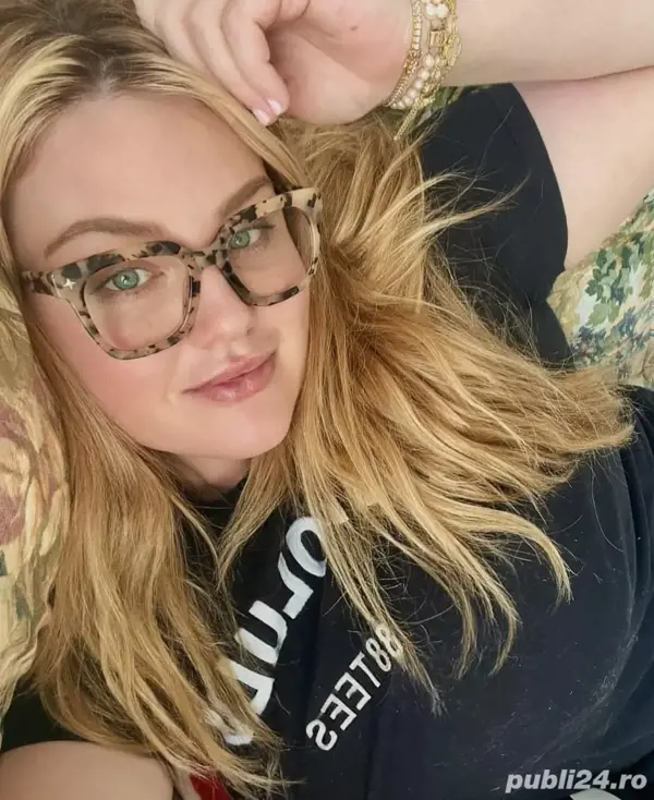 Ofer show web si sexting content adult Oradea - Matrimoniale