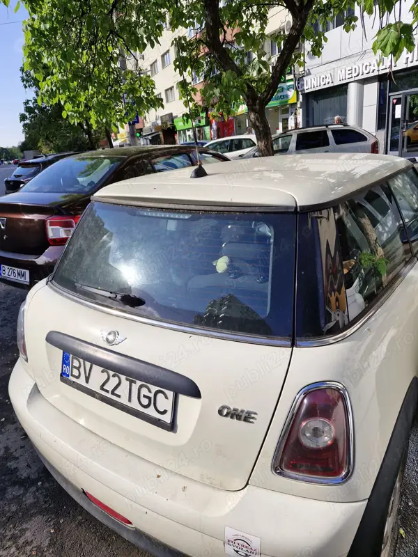 Vand Mini One 2009 Benzina 1397 cmc Neavariata • Sector 3, Bucuresti