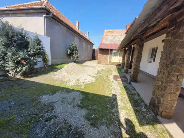 Casa individuala 127,500 Utvin - Imobiliare