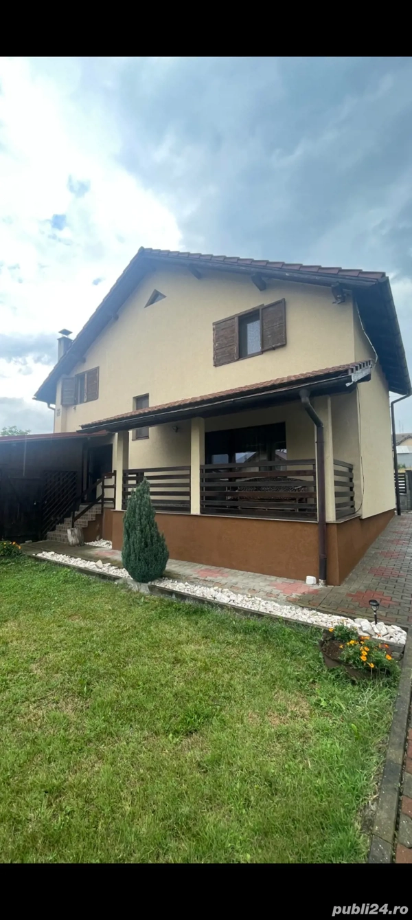 Casa de vânzare in Urisor la 300 m de drumul principal Urisor