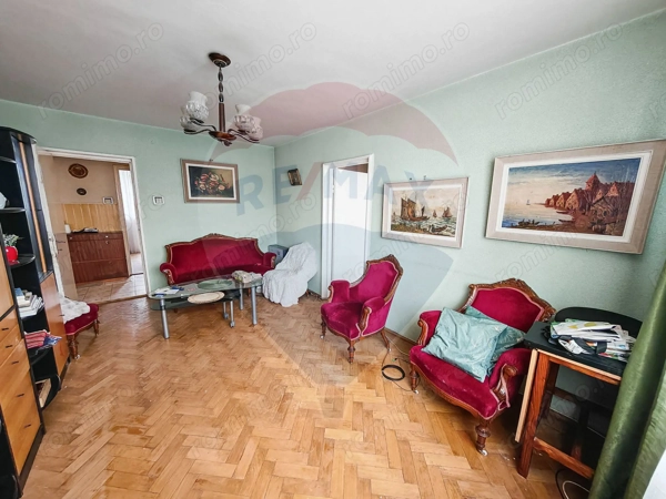 Vand apartament Circular, 70 mp Etaj 2 numar niveluri 4 Bd. Cosbuc ...