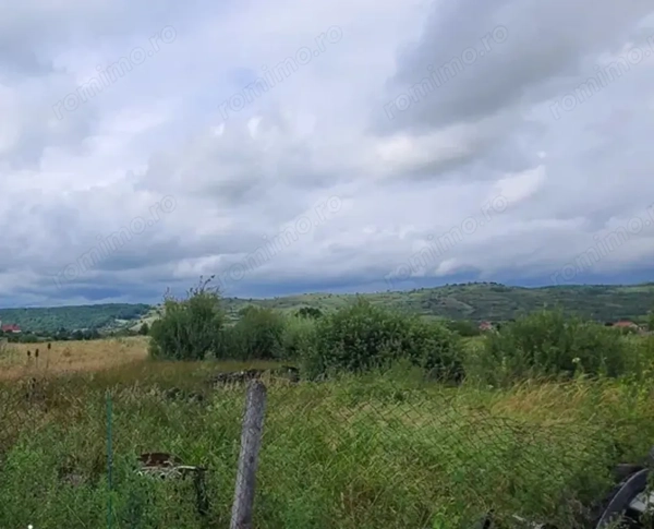 Vand teren intravilan • Solovastru, Mures