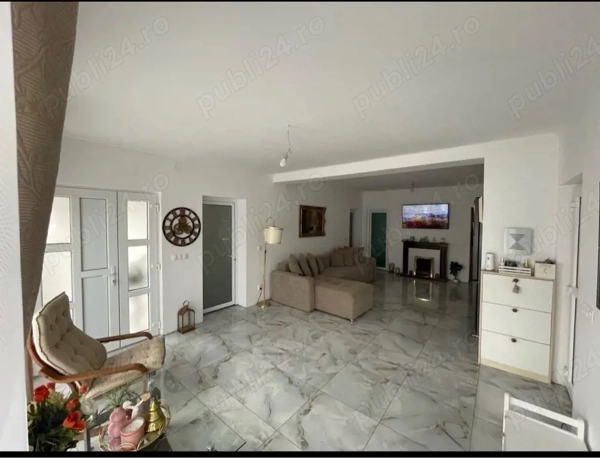 Vand casa de vacanta 3 camere cam. 96 mp • Brad Hunedoara