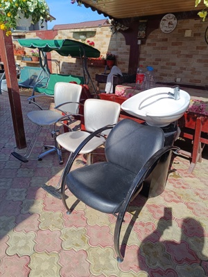 Vind scaune de frizerie, coafor si scafă frizerie, coafor cu scaun ...