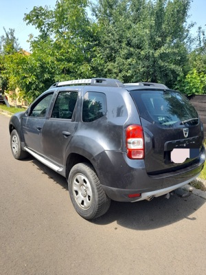 Vand Dacia Duster 2014 Diesel 1500 cmc Avariata • Arad, Arad