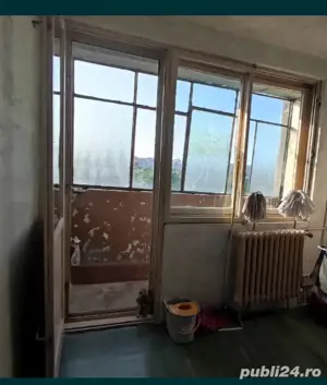 Donez usi, ferestre, lemne foc Sector 6 - Casa si gradina