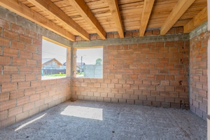 Oportunitate Casă la Roșu în Harman – Ideală pentru Personalizare ...