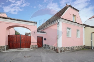 Casă 6 camere și teren 1200 mp Codlea - Imobiliare