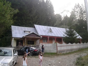 Vand casa de vacanta 3 camere cam. 75 mp • Lepsa Vrancea