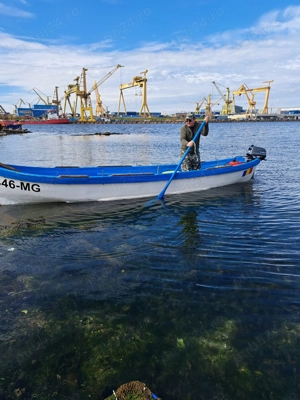 Barca tip lotca din fibra Mangalia - Timp liber si sport