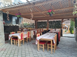 Pensiune de vanzare Sacele