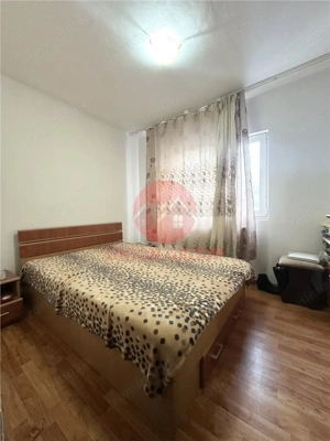 Vand apartament 60 mp Etaj 3 numar niveluri 4 Central • Navodari Constanta