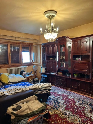 Vand apartament 3 camere cam. Decomandat, 65 mp Etaj 2 numar niveluri 7 ...