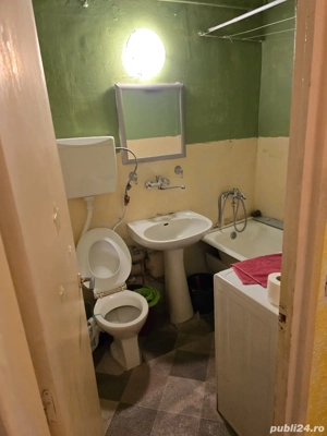 Ofer la chirie ap 1 camera 30 mp cu bucatarie mare cu geam zona ...