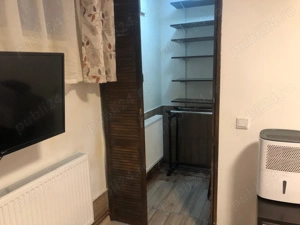 Inchiriez garsoniera Decomandat, 24 mp, Demisol Tractorul • Brasov, Brasov